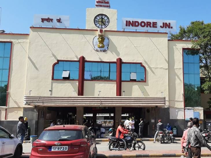 Two trains affected due to mega block, change in timing of this train ...