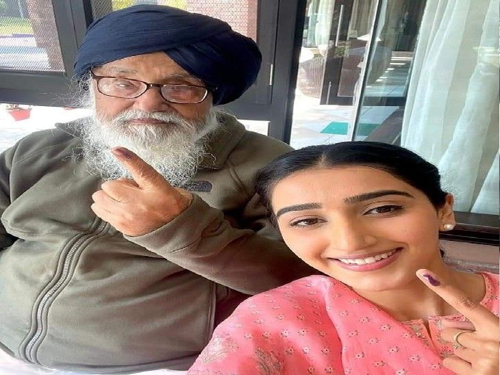 Badal cast his vote with family; Sukhbir said at the camp, the code of ...