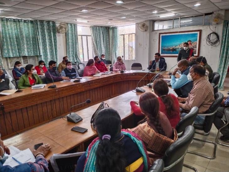 Varanasi- Cleanliness and fogging at model booth, cleaning and disposal ...