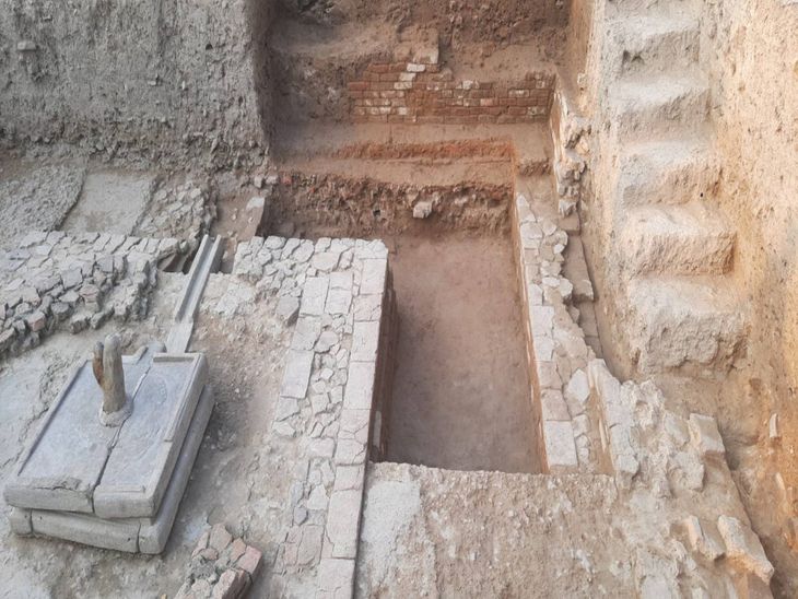 Archaeologists found the original wall of the Kushan period Shiva ...