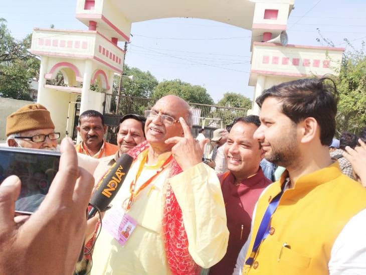 BJP candidate Amit Agarwal ahead of 50 thousand votes, celebrations ...