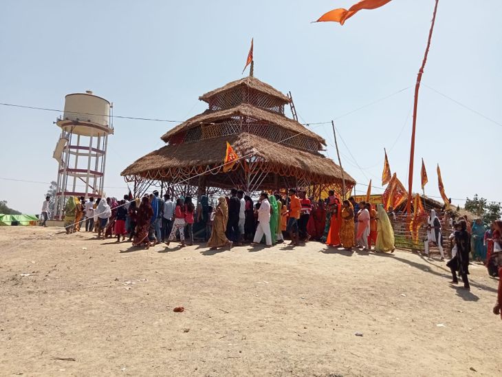 The crowd gathered in the Yagya Mandap, the story readers of Varanasi ...