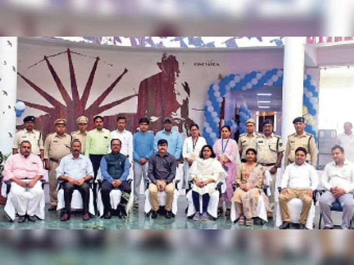 Prison officers can interact with prison prisoners and bring reforms
