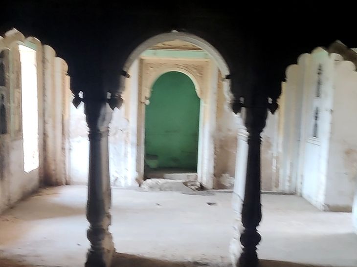 Gohad Fort is a unique blend of Indian culture, architecture and ...