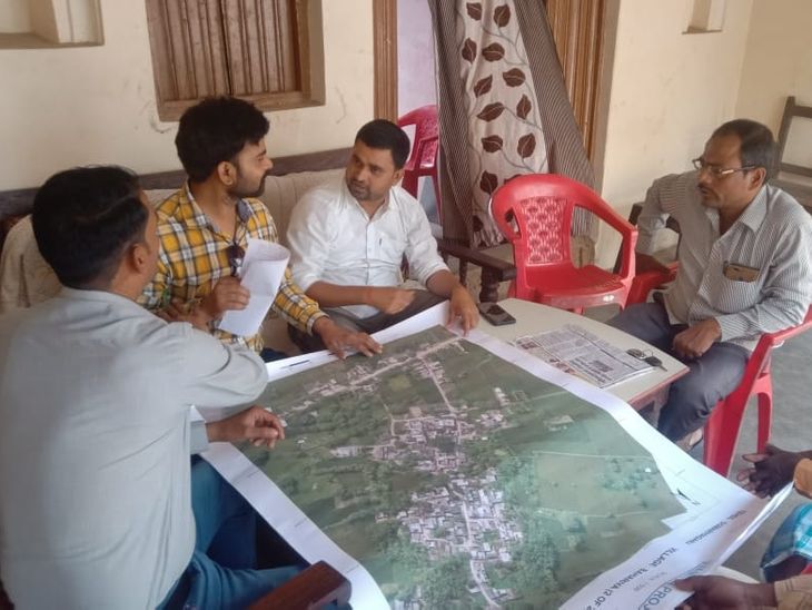 Plot owner details, numbering process started | डुमरियागंज में अभिलेख ...