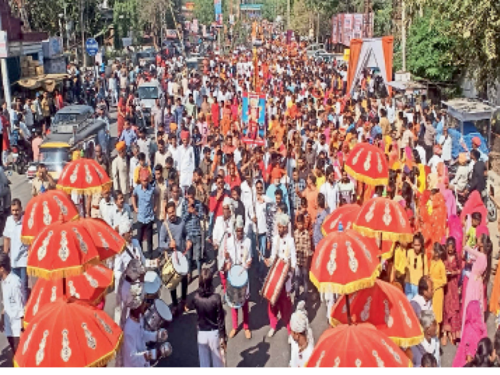 The history of Mewar came alive with 50 horses, 5 tableaux and a 1 km ...