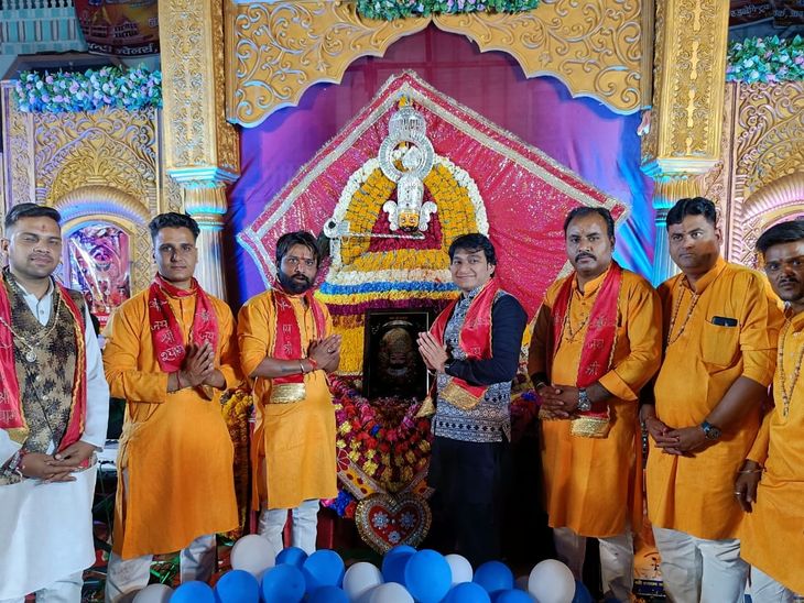 Famous bhajan singers of Delhi and Kota performed, devotees were seen ...