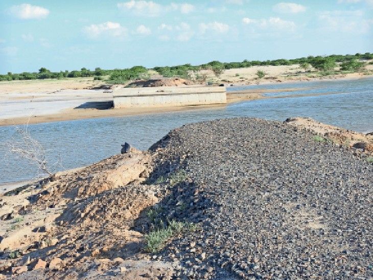 Bakhasar-Mavasari 32.49 km will be built at a cost of Rs 325 crore. 700 ...