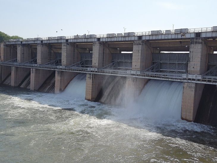 Panchana Dam Gates Open: Digambar Jain Teerth Shri Mahavirji Mela In ...