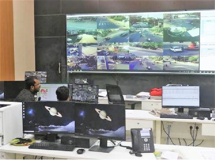 The problem of writing on the papers was solved, the victim said that ...