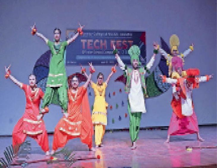 APJ School captured the overall trophy of Techfest 2022, students ...