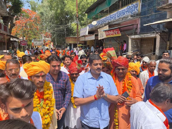 Devotees took out the running ceremony, MLA Sudesh Rai attended the ...