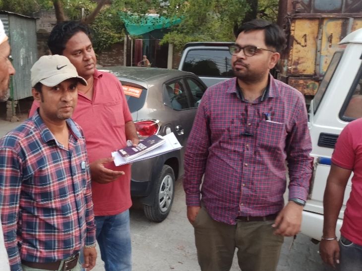 Woman created ruckus at subdivision office in Garautha area Ran towards ...