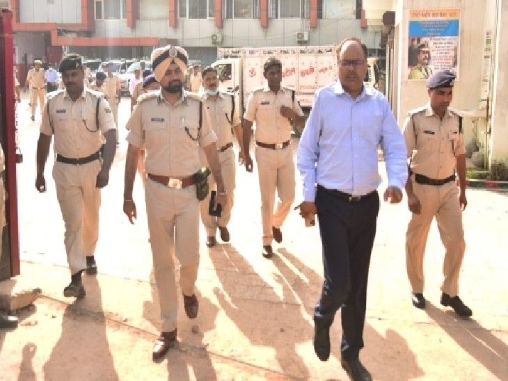 SSP DM reached Phulwari Sharif Camp Mandal Kara BMP Jail inspection | फुलवारी शरीफ मंडल कारा में ...