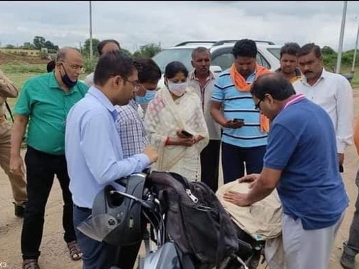 Warehouse to be built in Erich of Garautha Inspection of land done ...