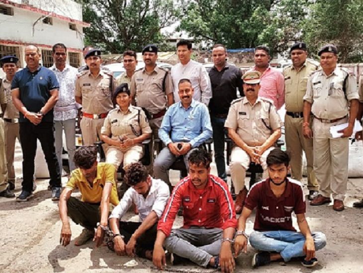 madhya pradesh 4 taskar arrested with 105 kg ganja in chhattisgarh ...