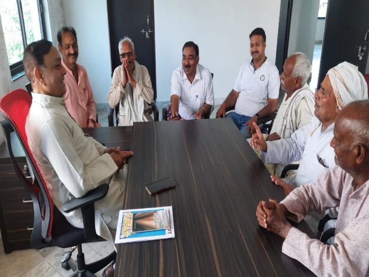 Former Union Minister Dr. Sanjay Singh justified the demand for change ...