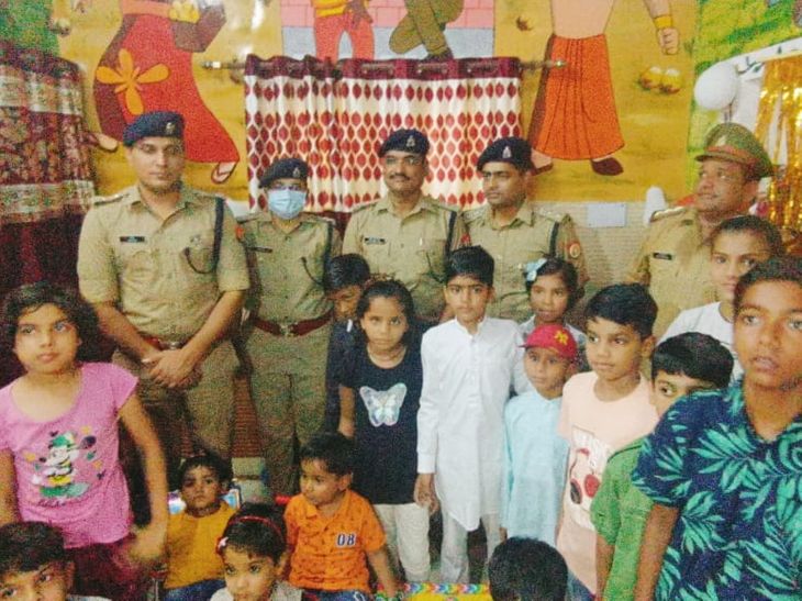 SP inaugurated with children, the walls of Bal Mitra police station ...
