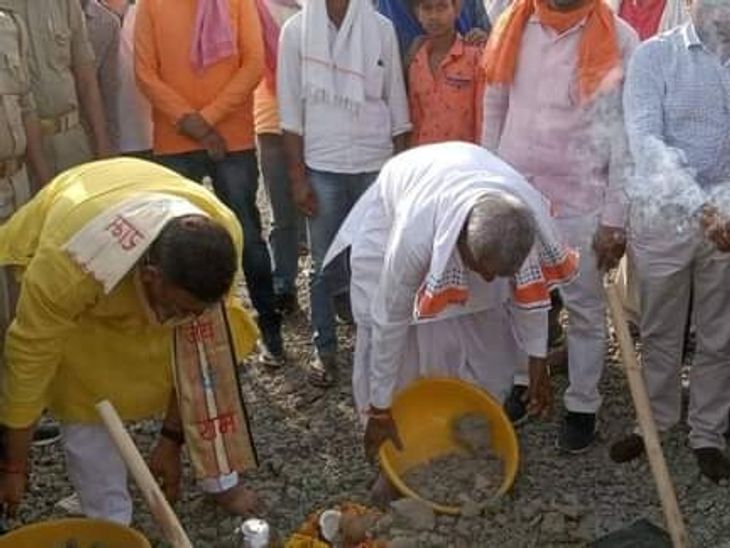 Ponds are being built under Amrit Sarovar Yojana, re-construction of ...