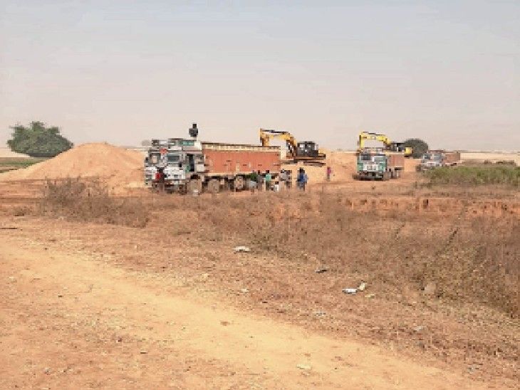 State Mining Directorate's big action in the Son river sand ghat ...