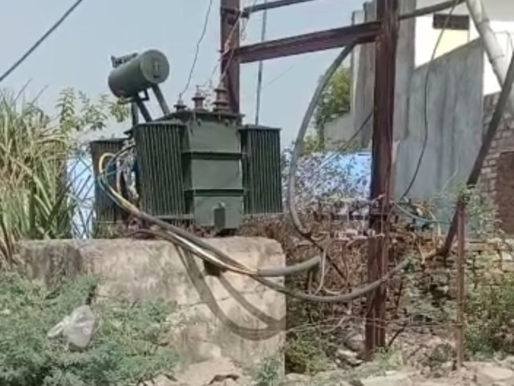 Light failure many times due to increasing load on transformer, water ...