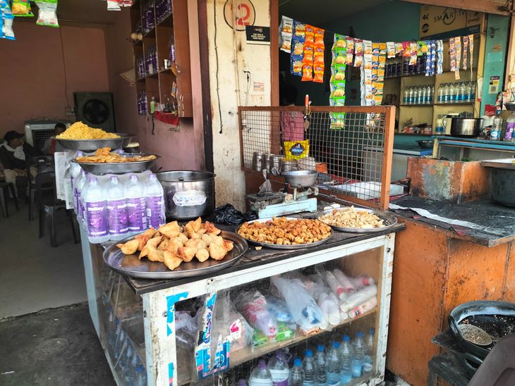 Open cut fruits and food items are making people sick, doctors are ...