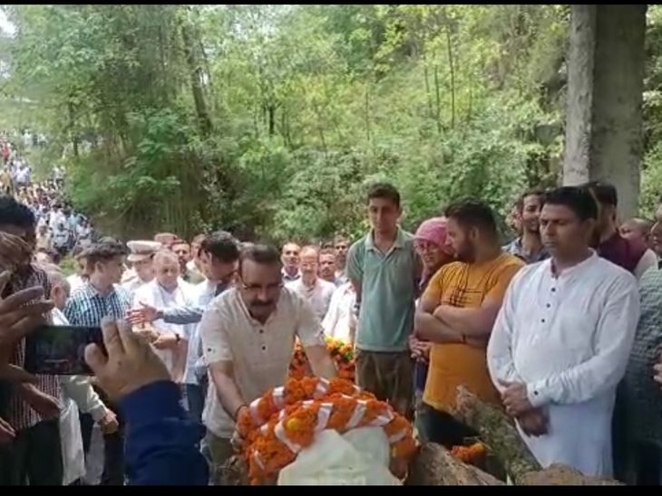 Dr. Rakesh Babli merged with Panchtatva, cremated in ancestral village; State government ...