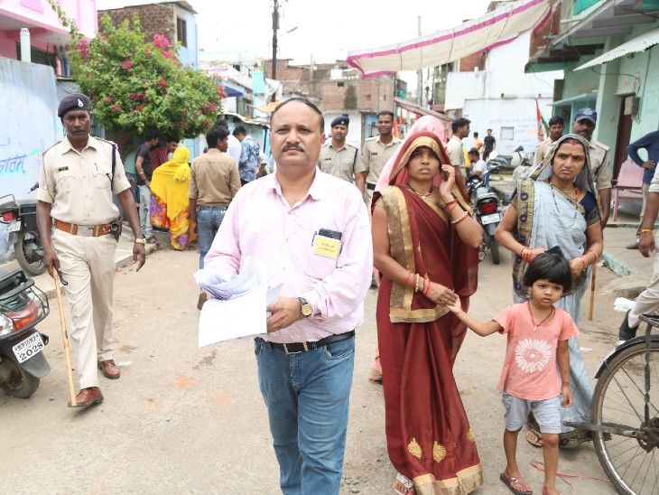 Polling slips seized from facilitation centers outside polling booths ...