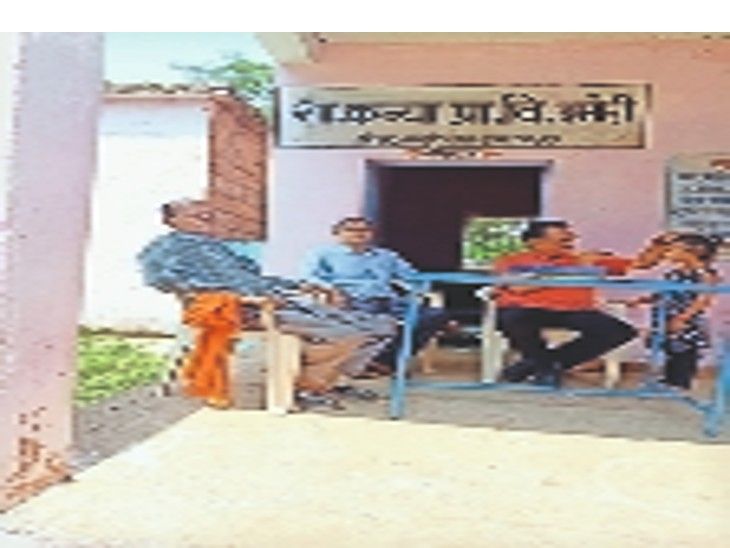 Eye examination of 32 children in Pravi Bamori and 30 in Katra | बच्चों ...