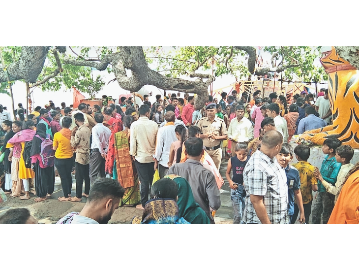 50 thousand in Kuleshwar and 15 thousand in Bhuteshwar temple | सावन ...