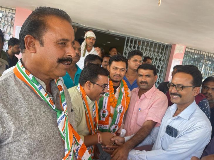 BJP was telling the president Rajesh Rawat as his own, as soon as he ...