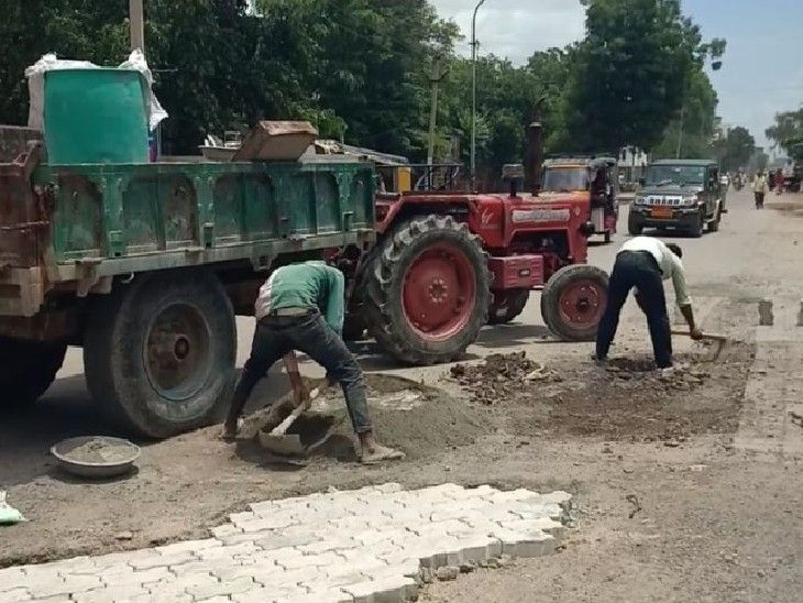 Road repair work started in Pali | पाली में सड़कों के गड्‌ढों को भरने ...