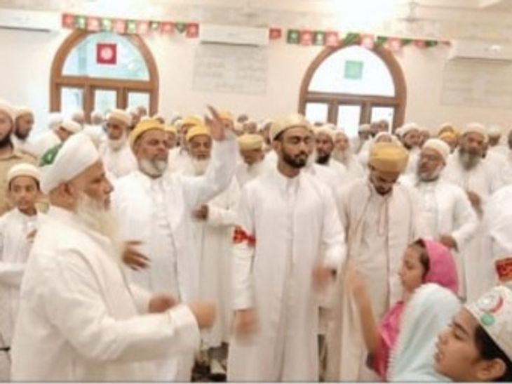 Organizing Majlis, Yusuf Ali Bohra said - Imam Hussain was martyred to ...