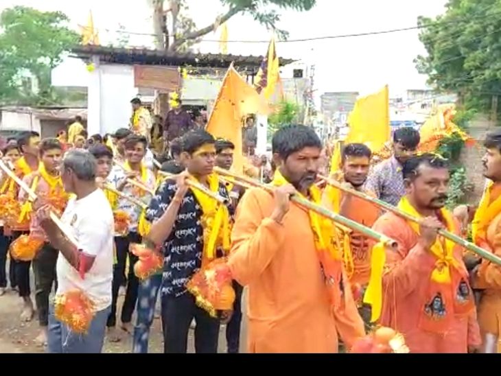 The color of patriotism mixed in devotion, Motishwar Mahadev Temple ...