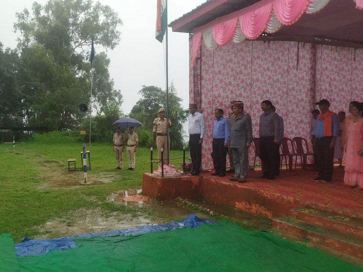 Independence Day celebrated in Padhar | पधर में मना स्वतंत्रता दिवस ...