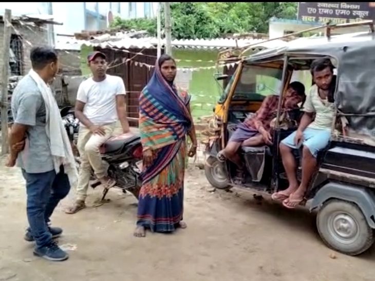 Innocent death due to drowning in pit in Katihar | कटिहार में गड्ढे में ...