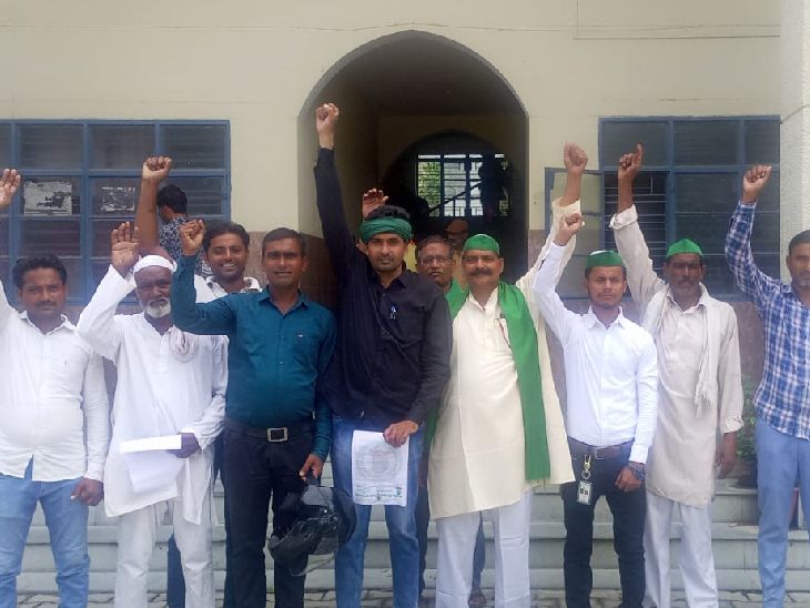 Demand raised for investigation of Asra housing construction scam | रामपुर में किसानों ने आसरा ...