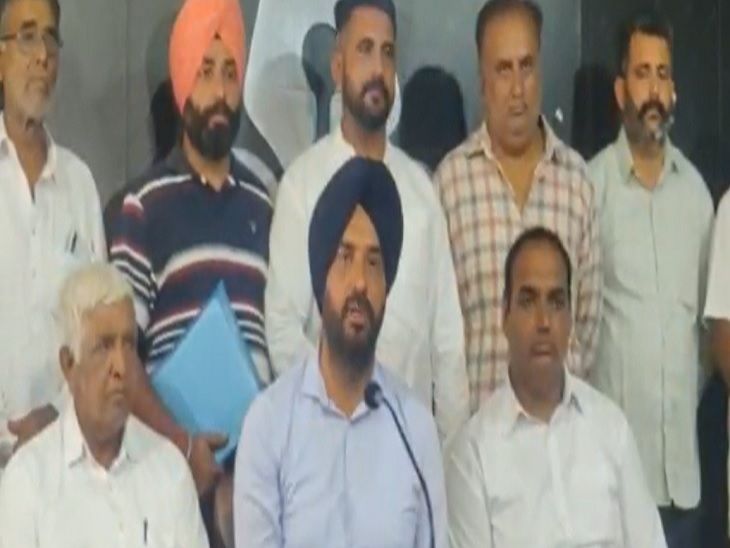 Labor and transport contractors will stage a parallel picketing against ...