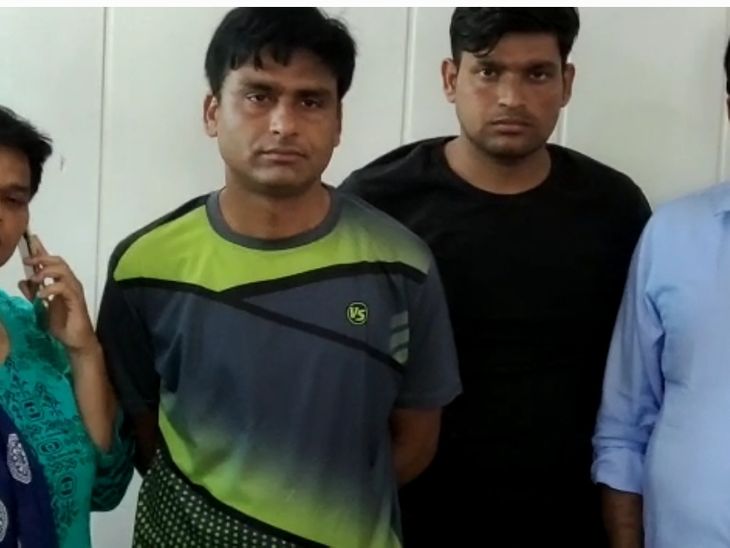 Anti-corruption team caught the constable and constable red-handed ...