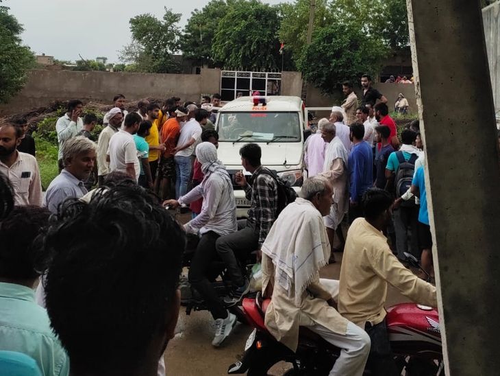 Injured by attacking people on the way with a rod, broke the glass of ...