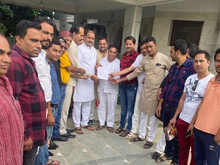 Congress gave a chance to senior leader in Shajapur Municipality | अजीज ...