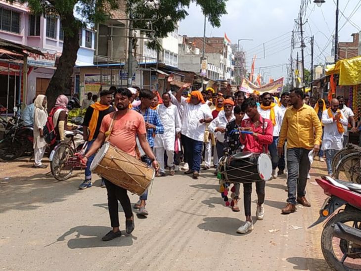 The procession took out on the birth anniversary of Sant Shiromani ...