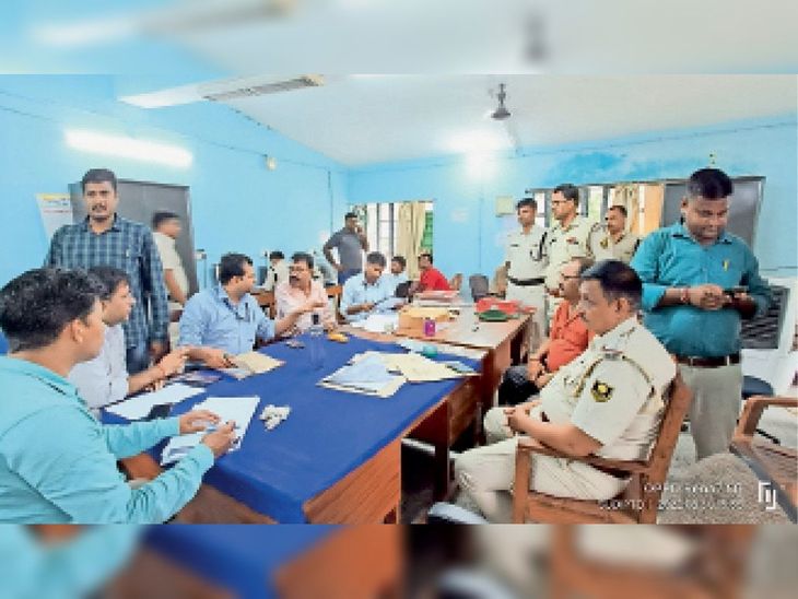 Surveillance raid in office, raid in disproportionate assets case ...