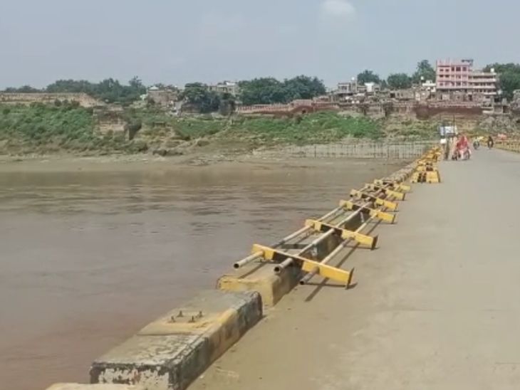 Immersion of idols of more than 12 feet height will be done at Nagjhiri ...