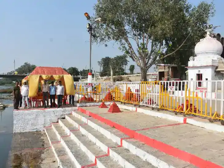 Immersion of idols will be done at two places to save the river from ...