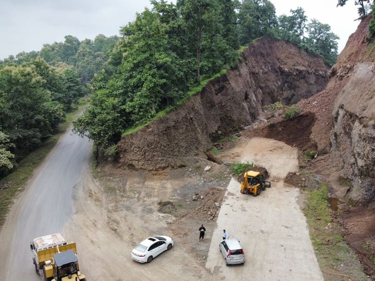 Delay in Mandla-Jabalpur road construction work, negligence causing ...