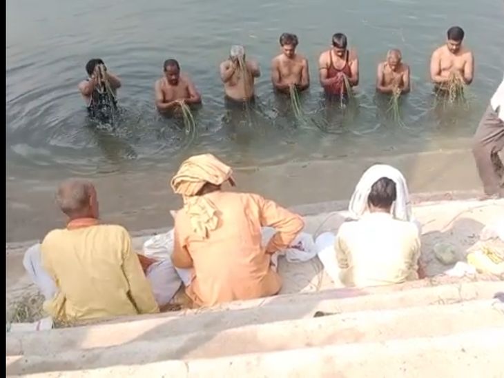 Bathed in Nagori pond, did charity after visiting Nagdev temple | पाली ...