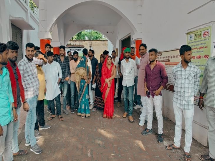 Preparation of no-confidence against the chief in Madiyahun block, : 62 ...