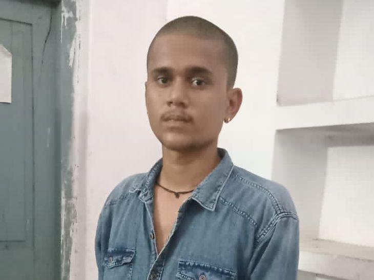 The name of the gang was kept on the mobile number of the gangster, the ...