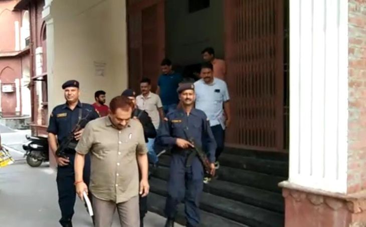 BAMS copy case, the examination controller was questioned for half an ...